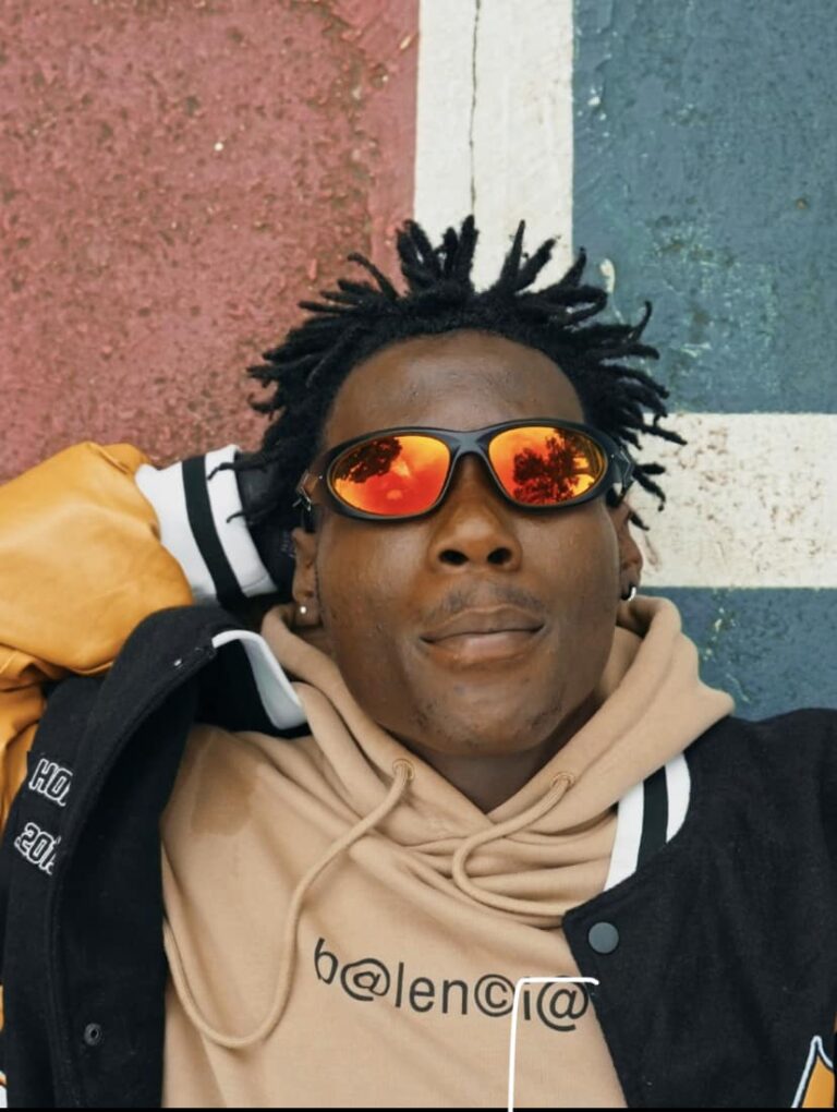 Biographie de Ameka Zrai alias “Kpakpazrai” : L’étoile brute du rap ...